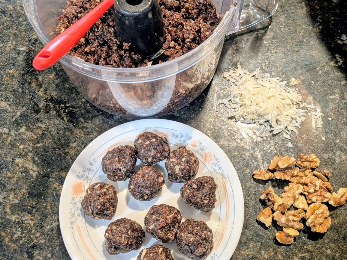 Fig & Walnut Energy Bites